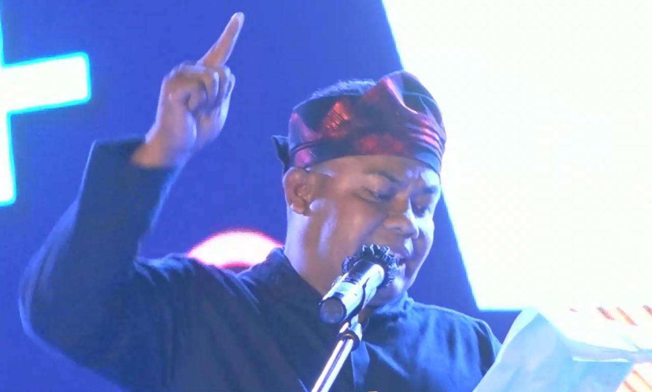 Dodi Irawan Asal Putra Inhu Riau Singgung Nama Jokowi Dalam Puisi Ratu ...