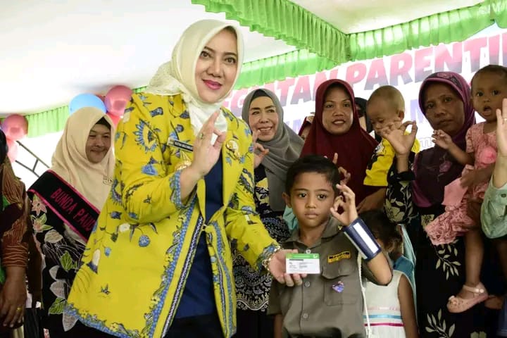Hj Ratna Machmud Hadiri Rangkaian Pelaksanaan Parenting PAUD - Metro ...