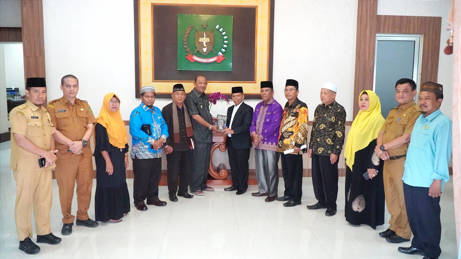 Plt Bupati Langkat Terima Audiensi PMDI Langkat - Metro Rakyat News