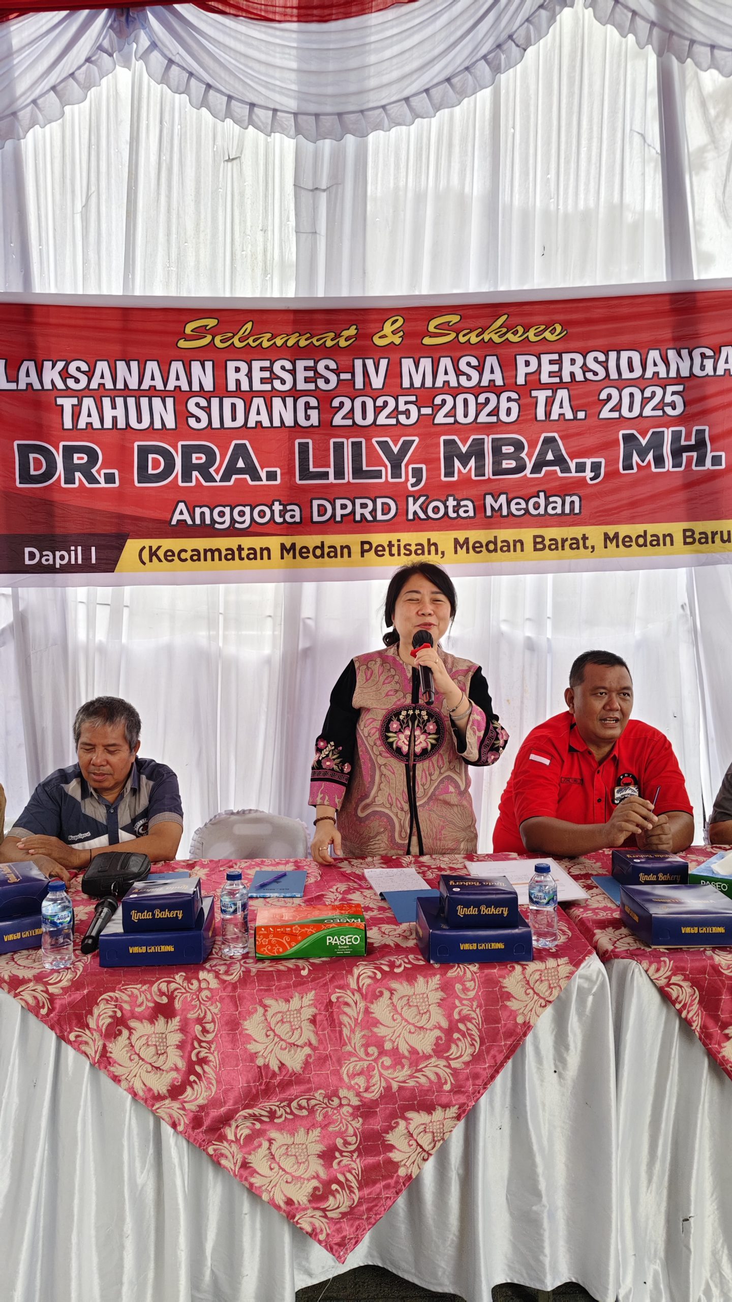 Reses Akhir Tahun DR. Lily Diserbu Keluhan Warga Tanjung Gusta, Bantuan ...